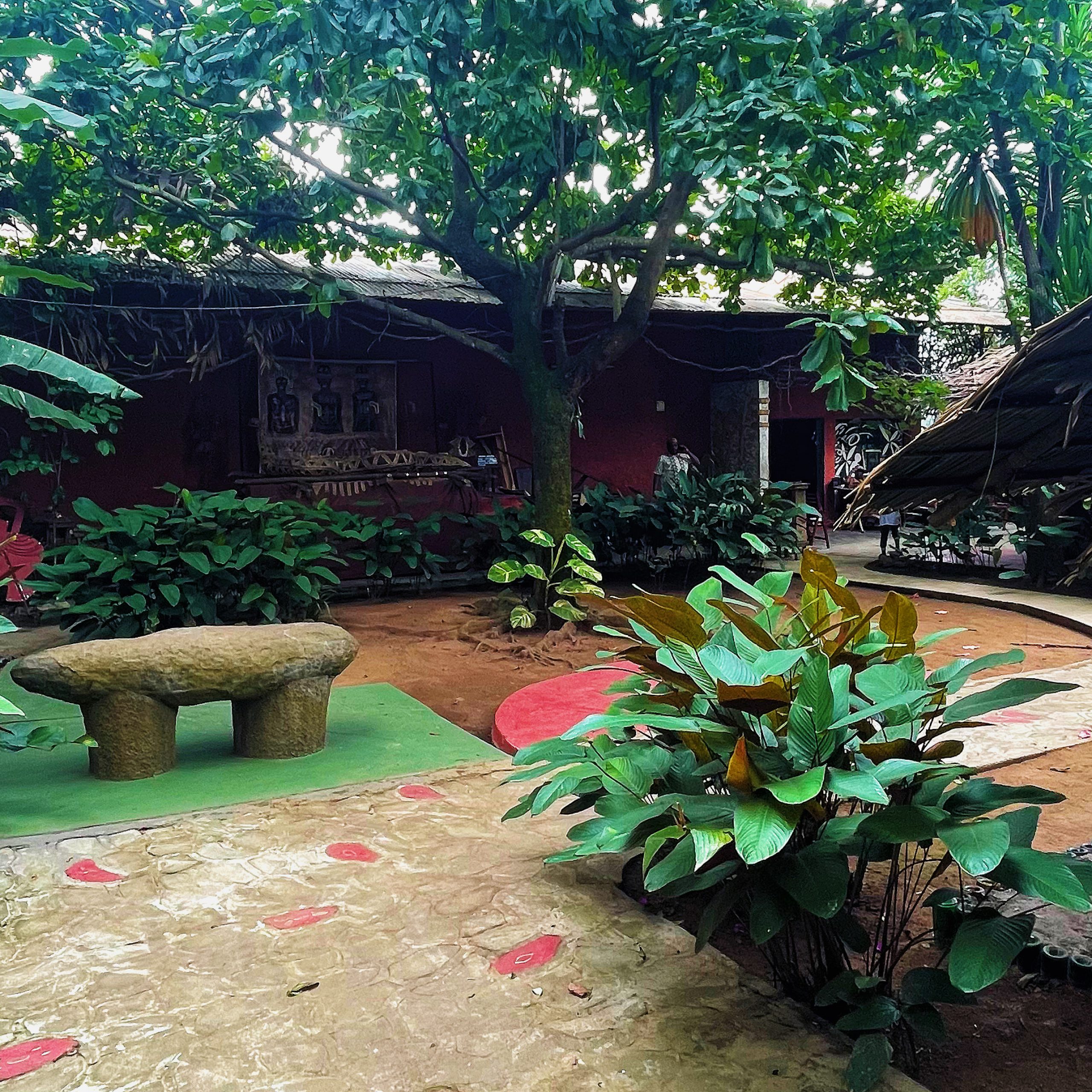 Guided tour of the ethnographic museum - Yengafrica